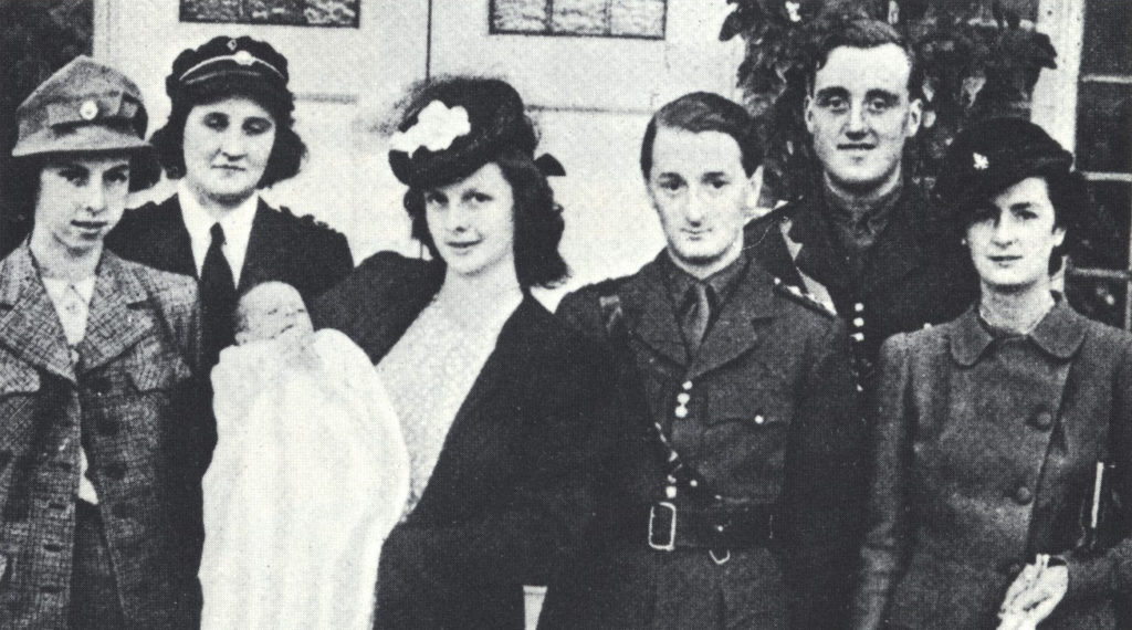 Sir Lachlan Maclean, Bt, CVO, 28th Chief of Clan Maclean - Maclean ...